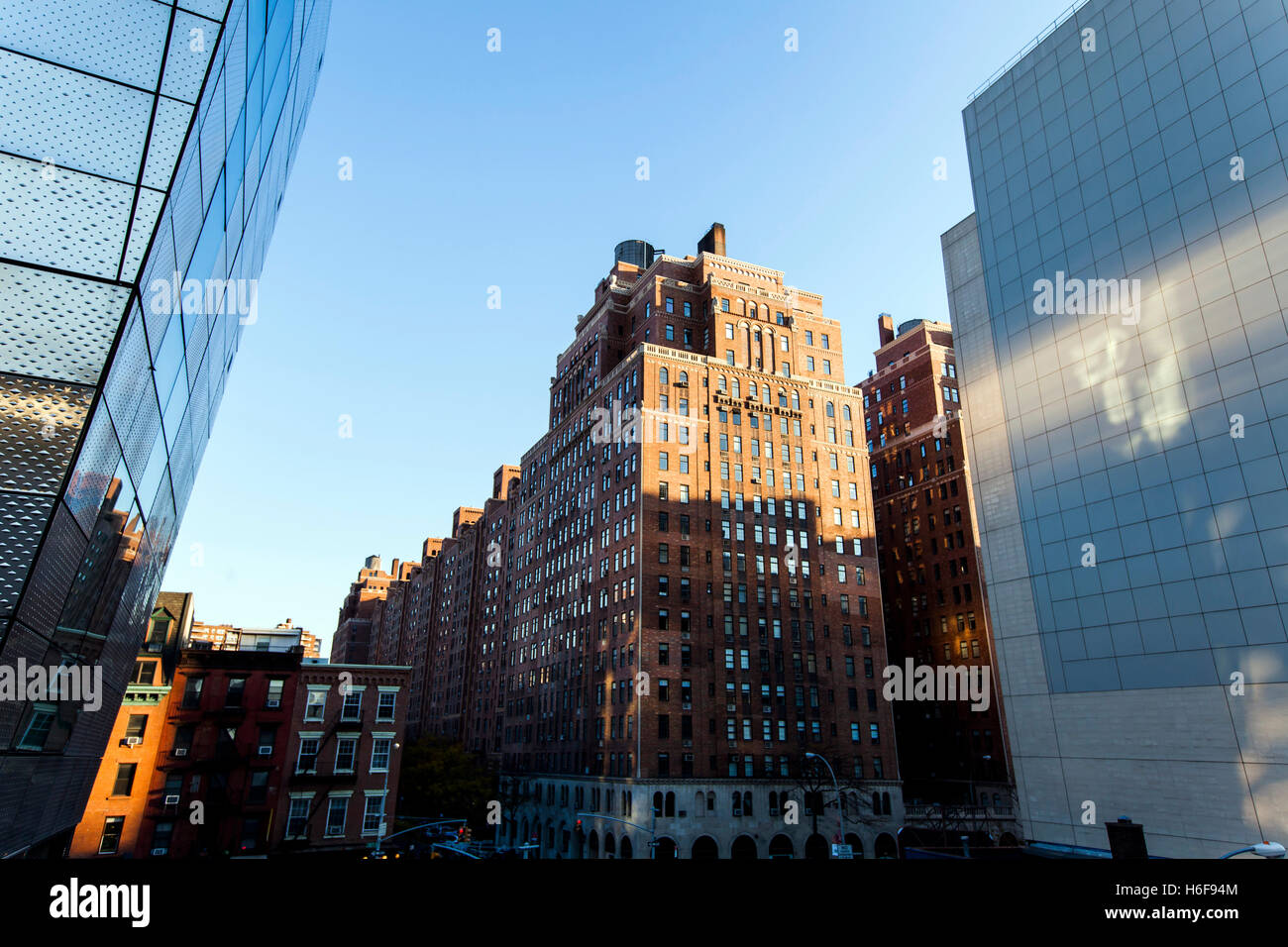 Residential building in Manhattan, New-York Stock Photo - Alamy