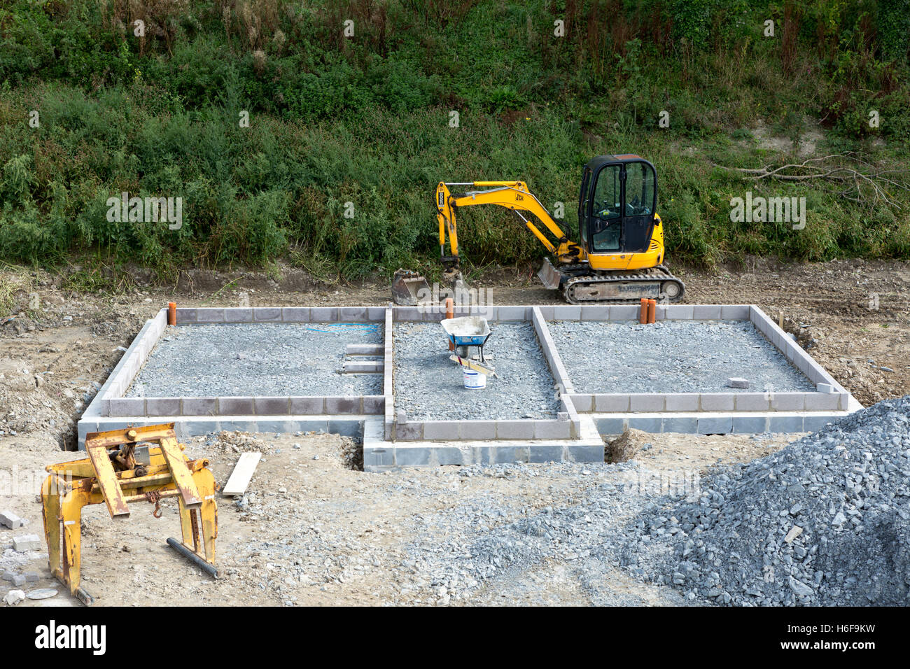 Foundation construction hi-res stock photography and images - Alamy