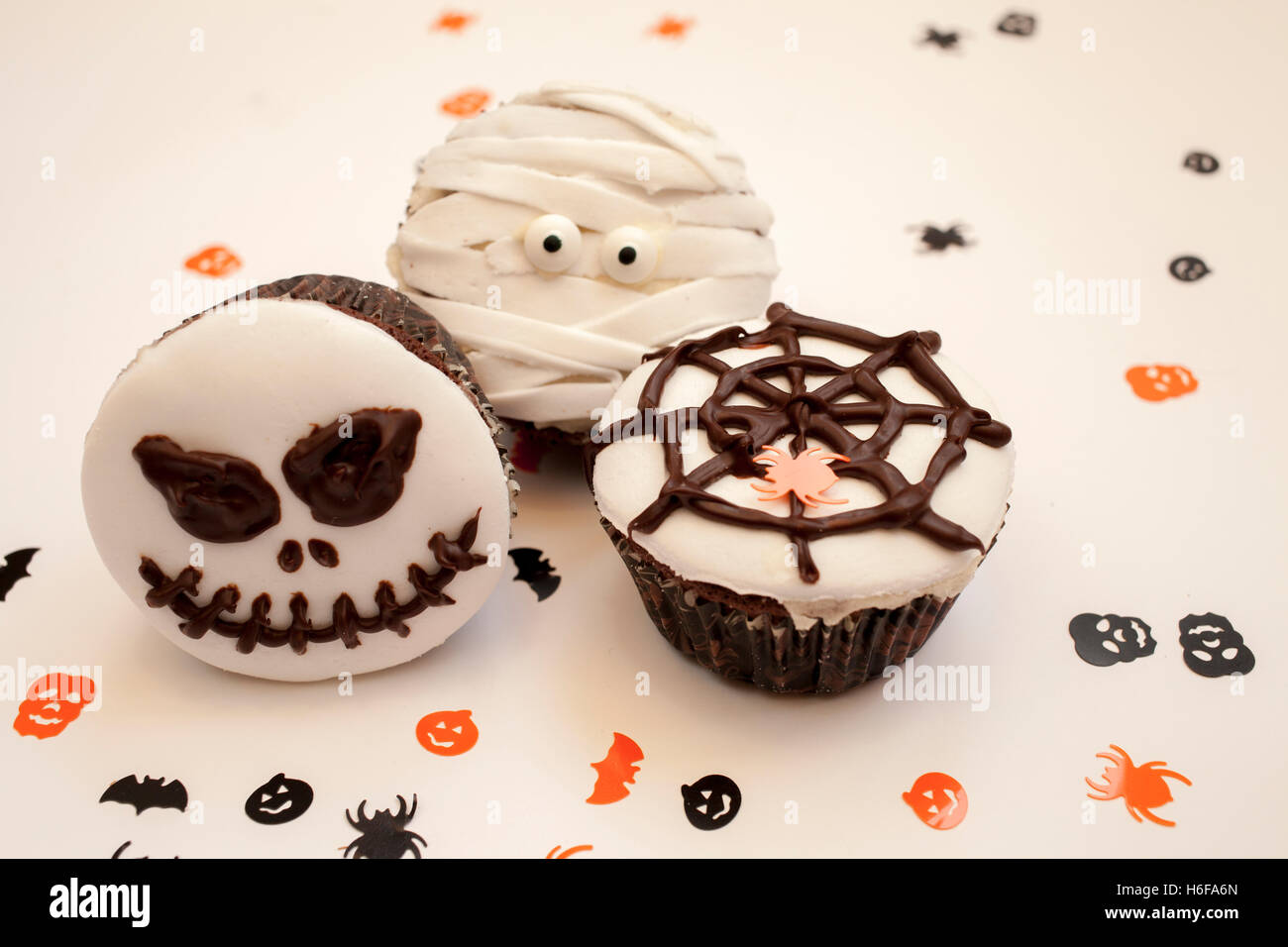 Zombie muffin hi-res stock photography and images - Alamy