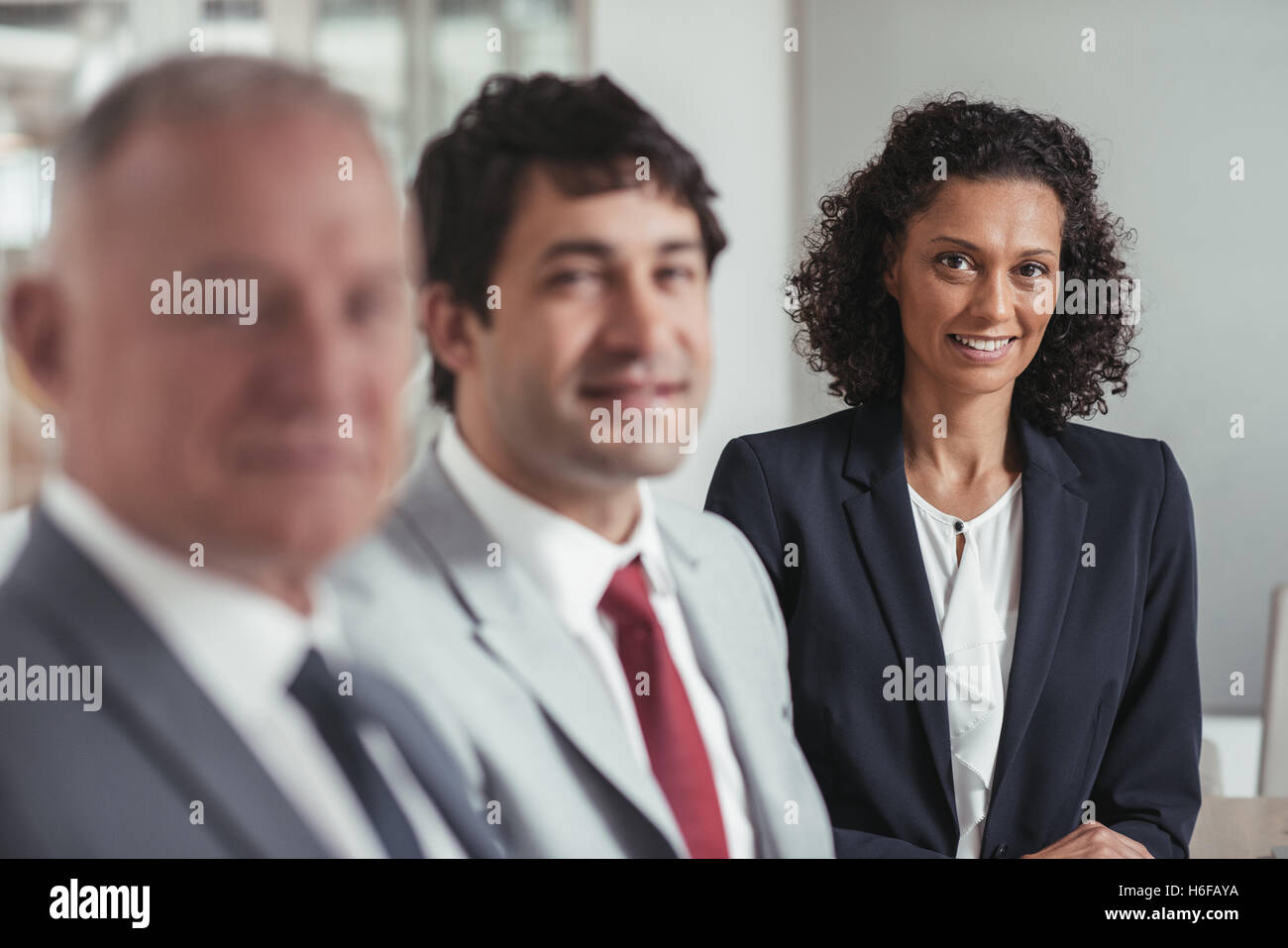 Female executive leading team hi-res stock photography and images - Alamy