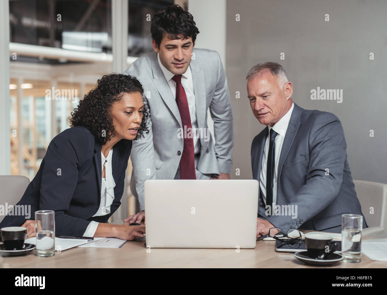 Team effort hi-res stock photography and images - Alamy