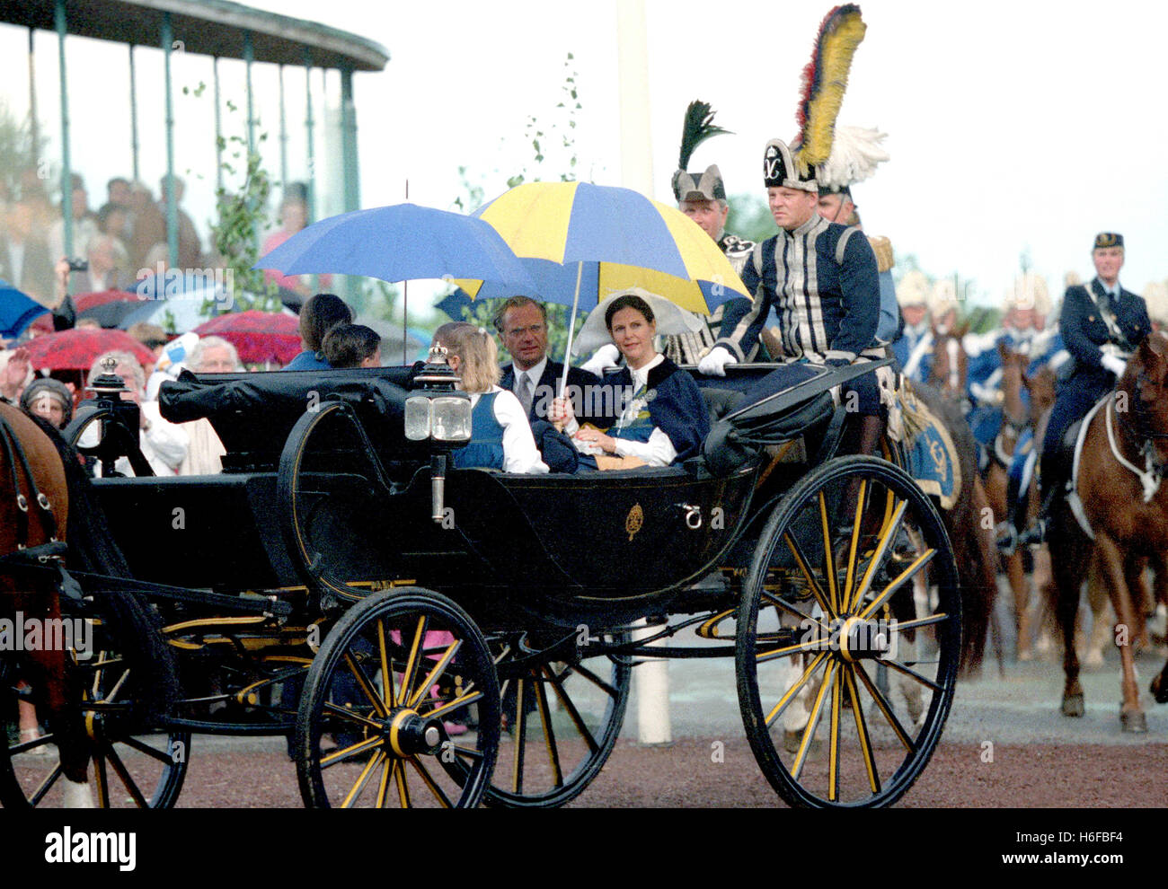 ROYAL FAMILY arrive in an open carriage to the National day ...