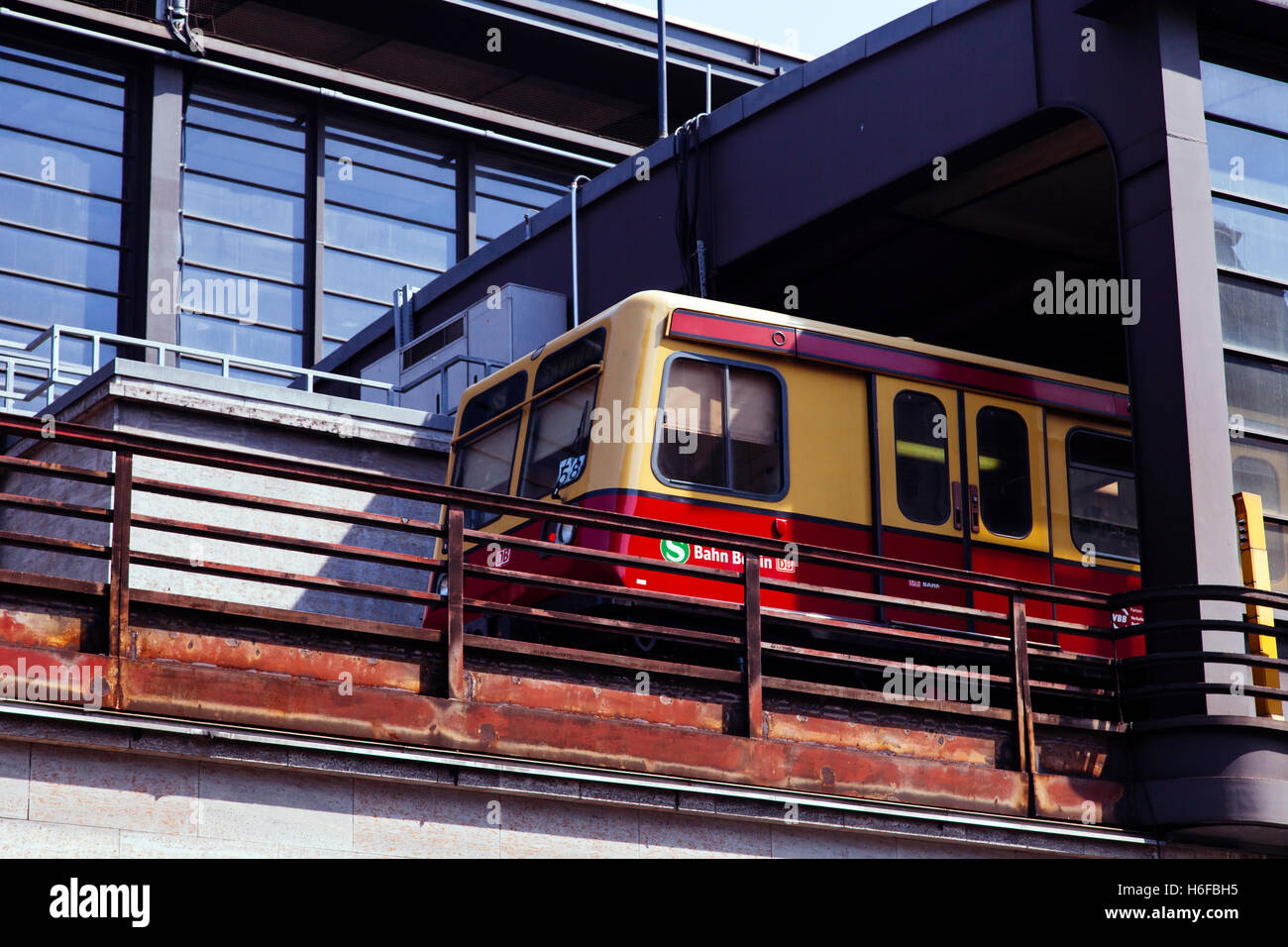 S5 S-bahn train leaving a station Stock Photo - Alamy