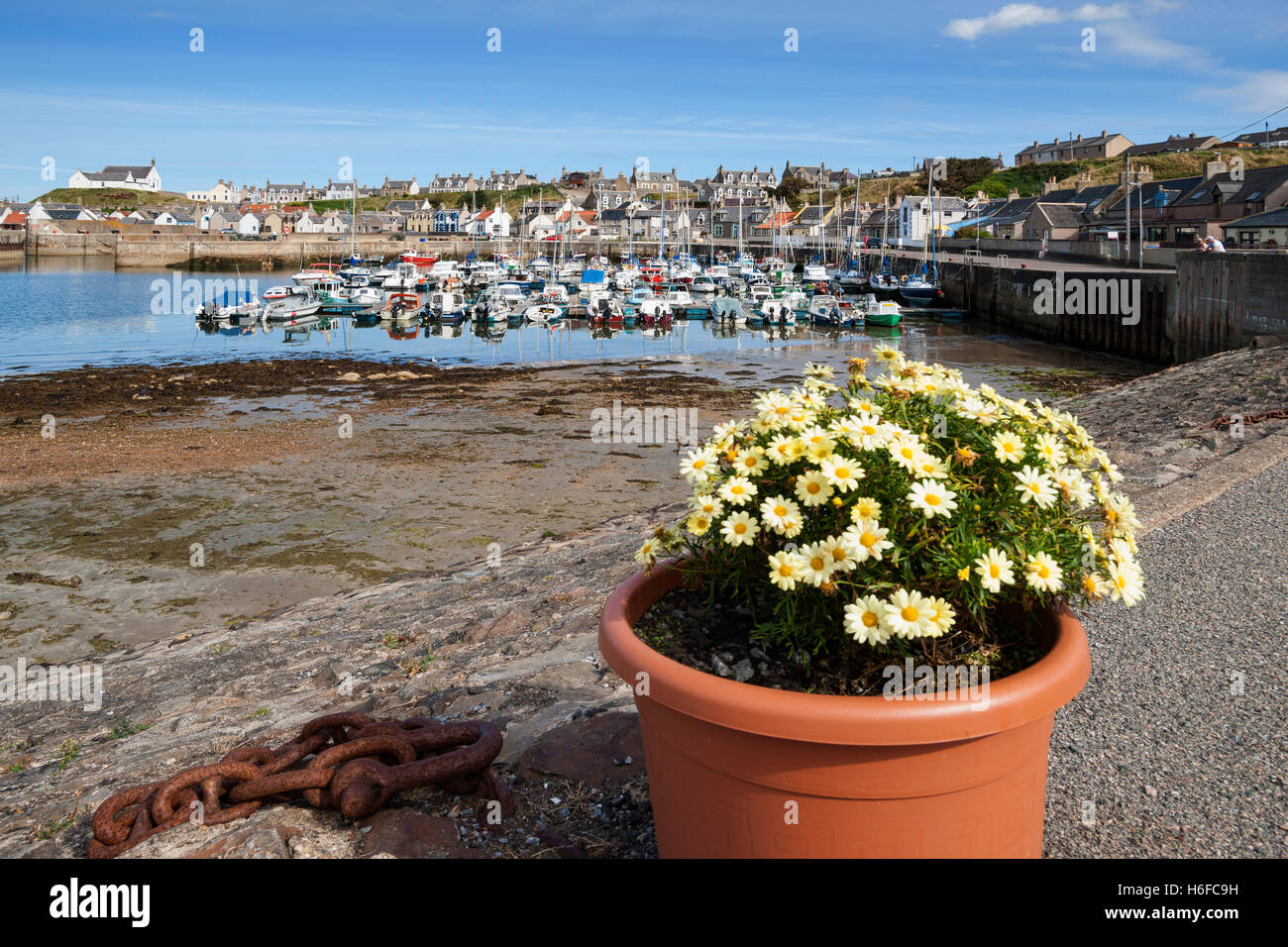 Findochty Harbour And Village Stock Photos & Findochty Harbour And ...