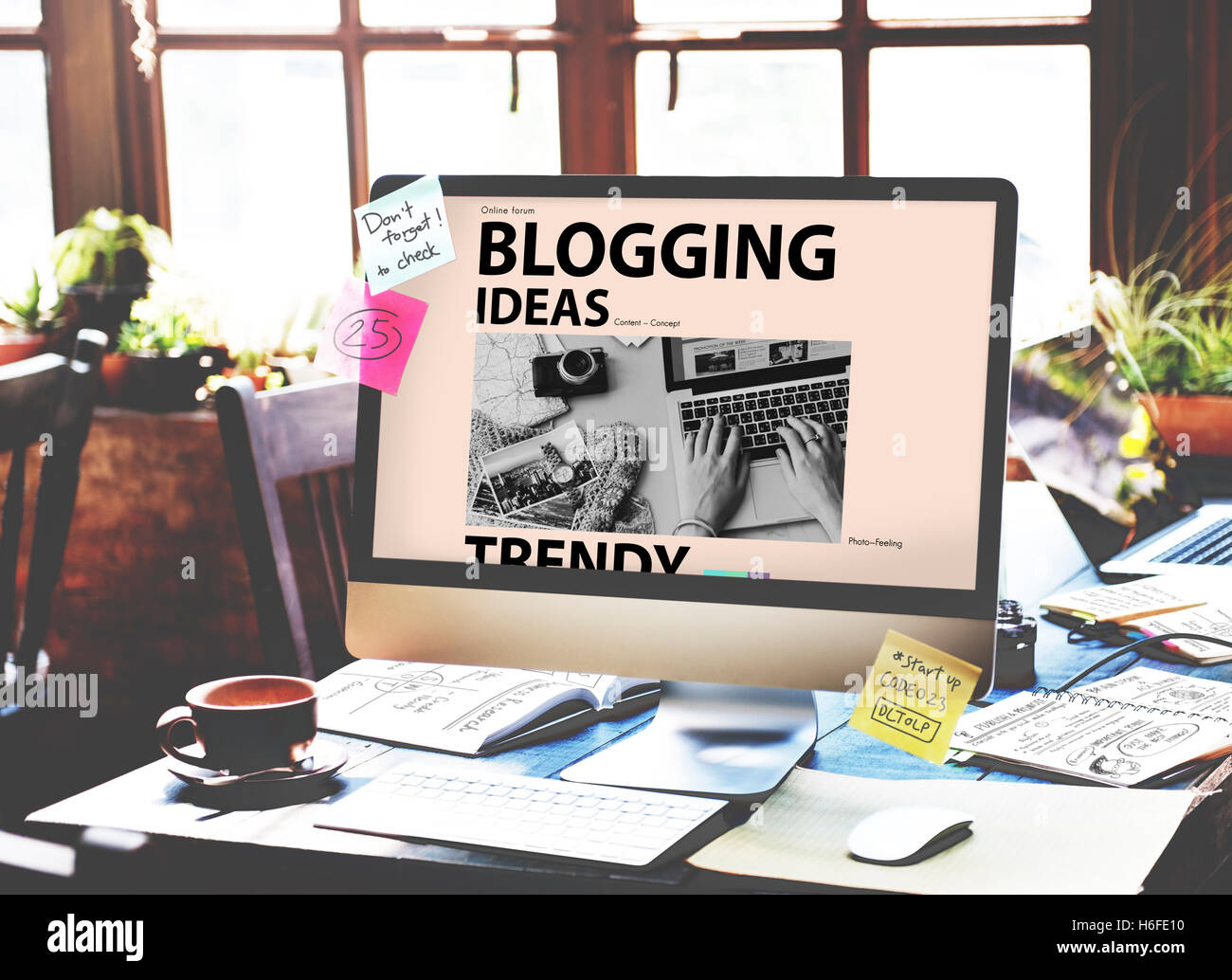 Blogging Ideas Content Connecting Vision Web Concept Stock Photo - Alamy