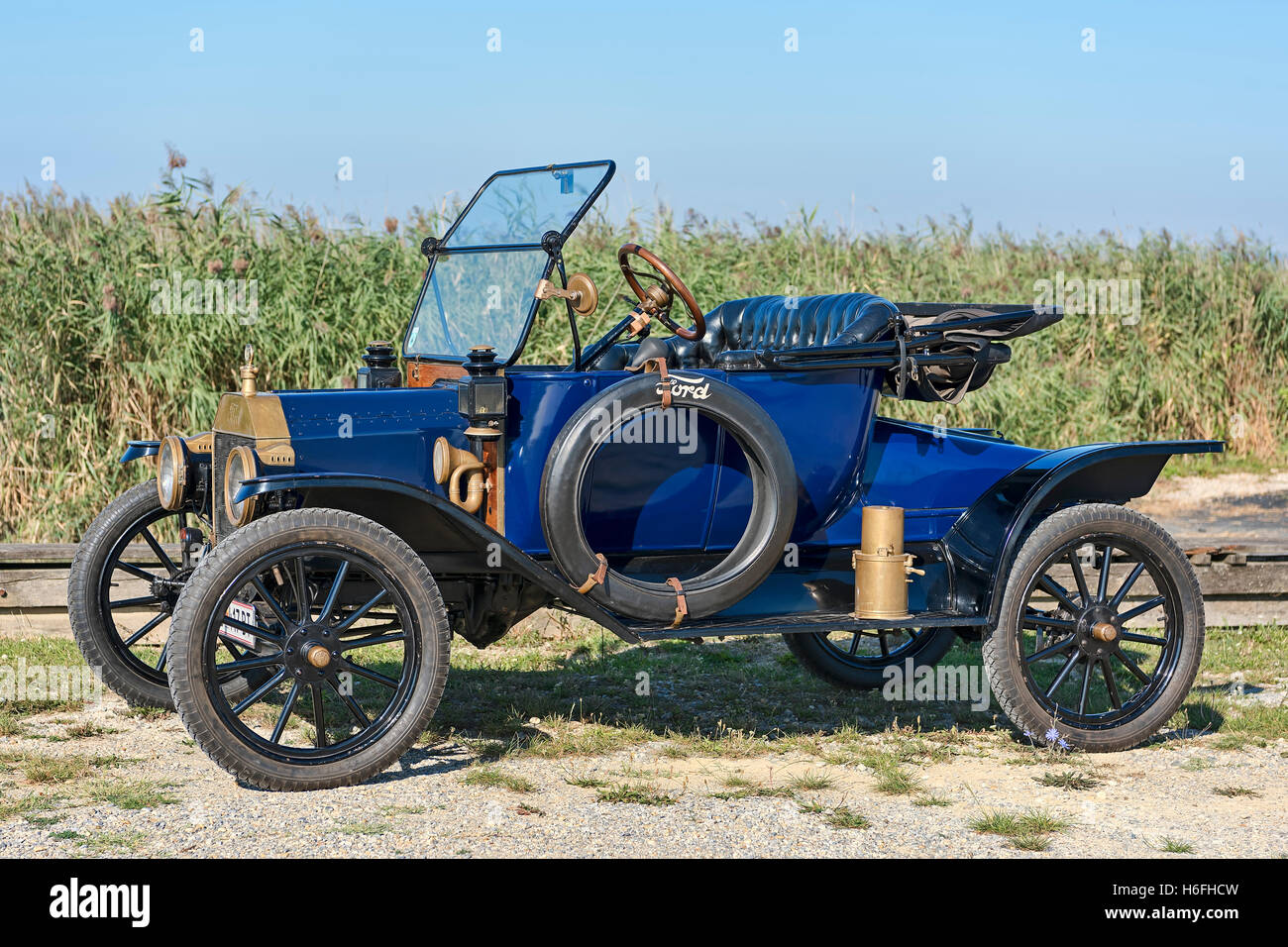 1913 runabout 4 cylinders hi-res stock photography and images - Alamy