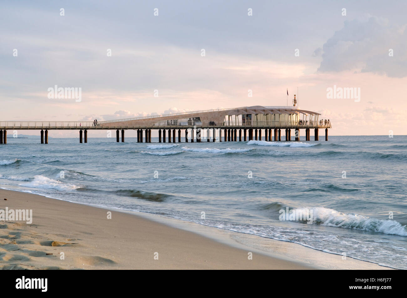 Versilia coast hi-res stock photography and images - Alamy