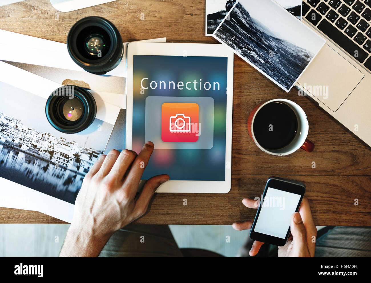 Digital Media Connection Camera Icon Concept Stock Photo - Alamy