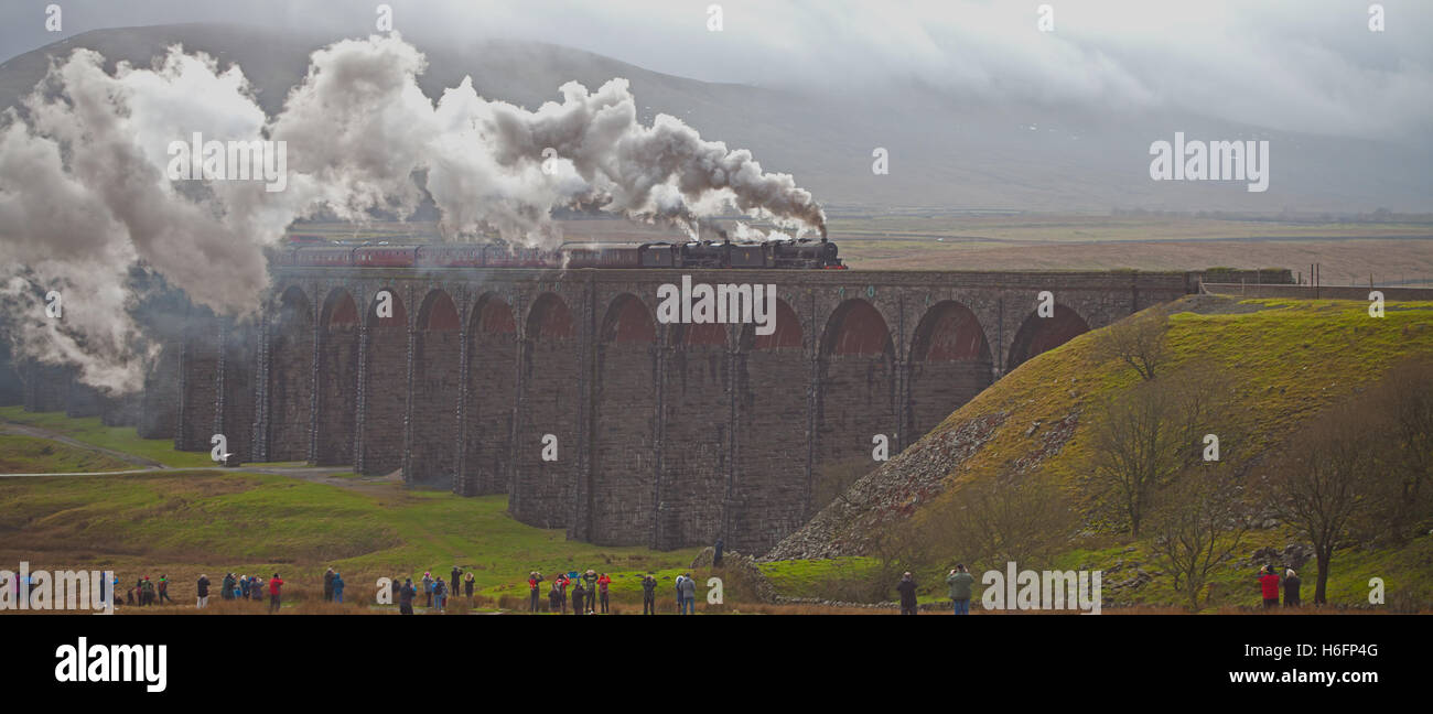 Ribblehead viaduct steam train hi-res stock photography and images - Alamy