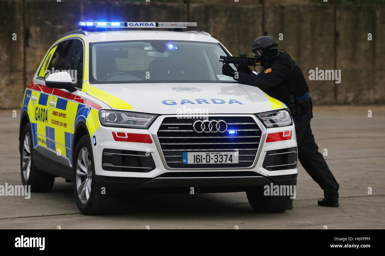 Armed police units hi-res stock photography and images - Alamy