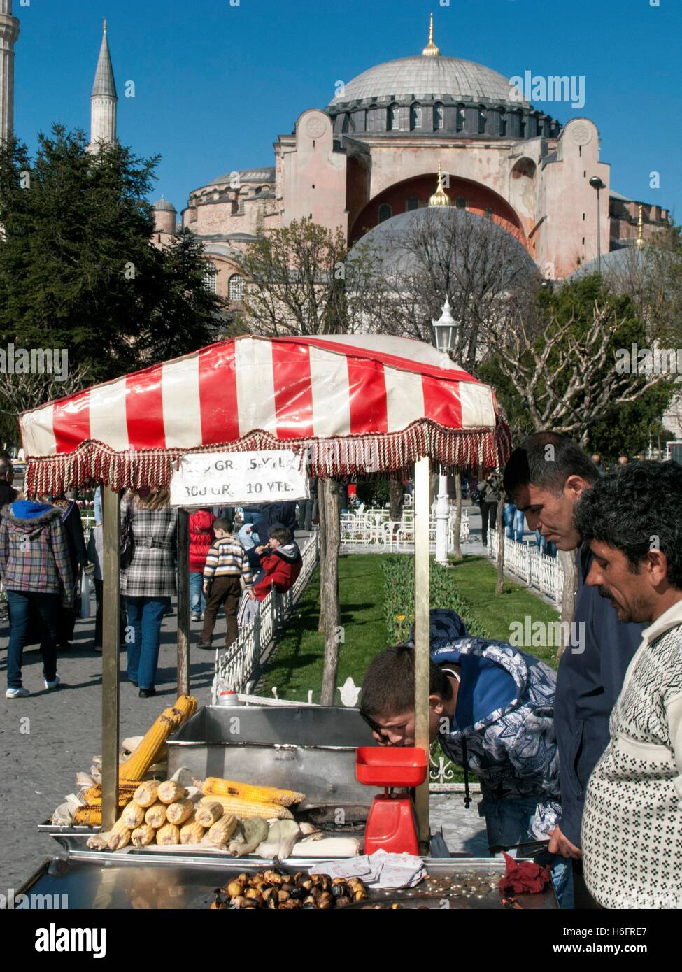 Roasted Corn on the Cob for sale on the street, Sultanahmet, Istanbul ...