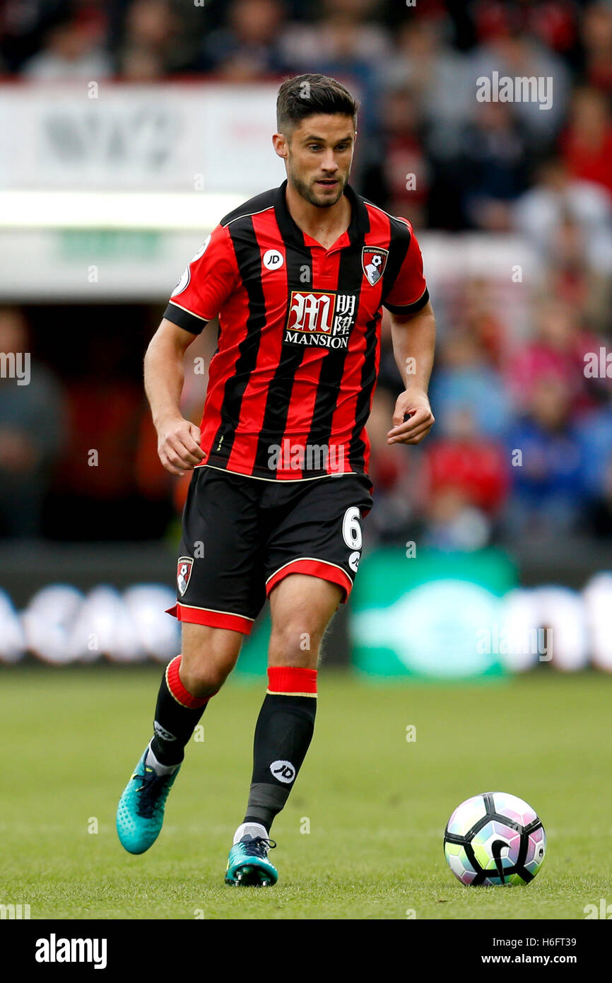 AFC Bournemouth's Andrew Surman Stock Photo - Alamy
