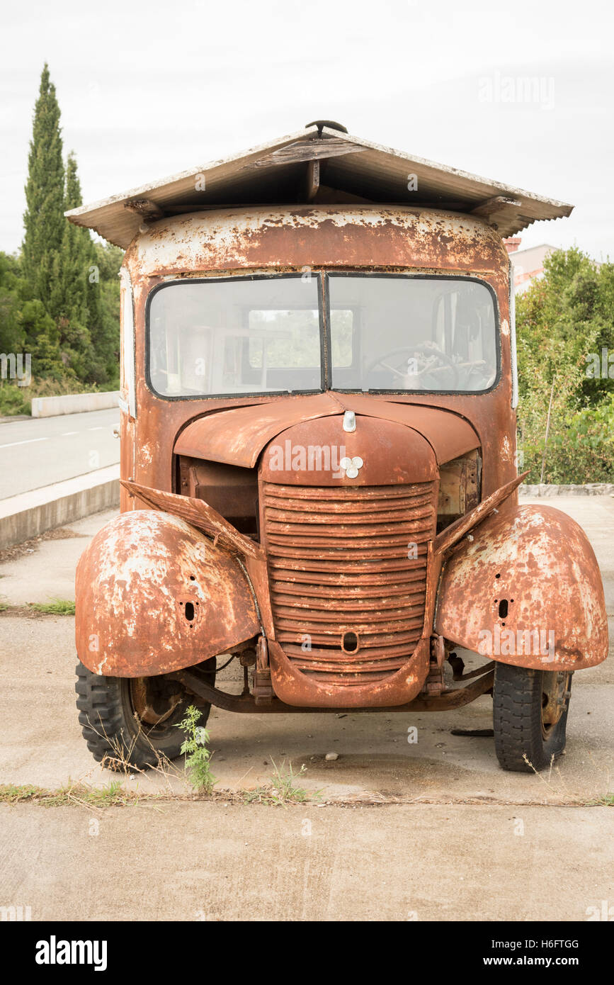 Vintage motorhome hi-res stock photography and images - Alamy