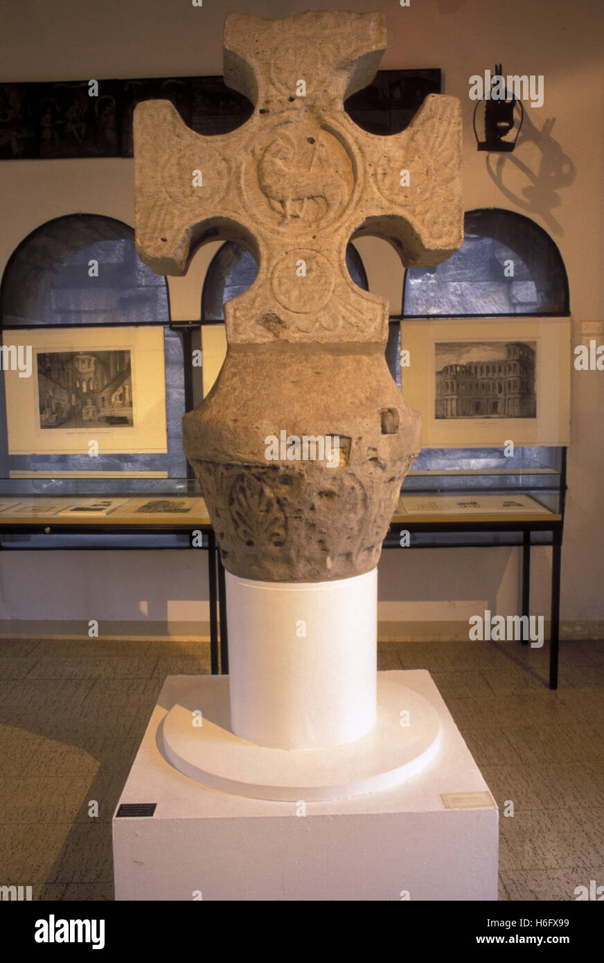 Medieval market cross hi-res stock photography and images - Alamy