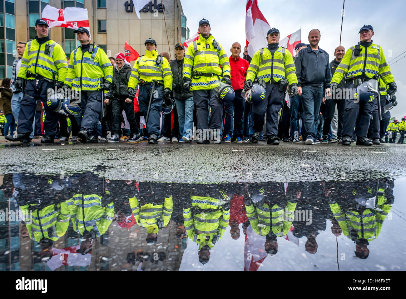 Members english defence league hi-res stock photography and images - Alamy