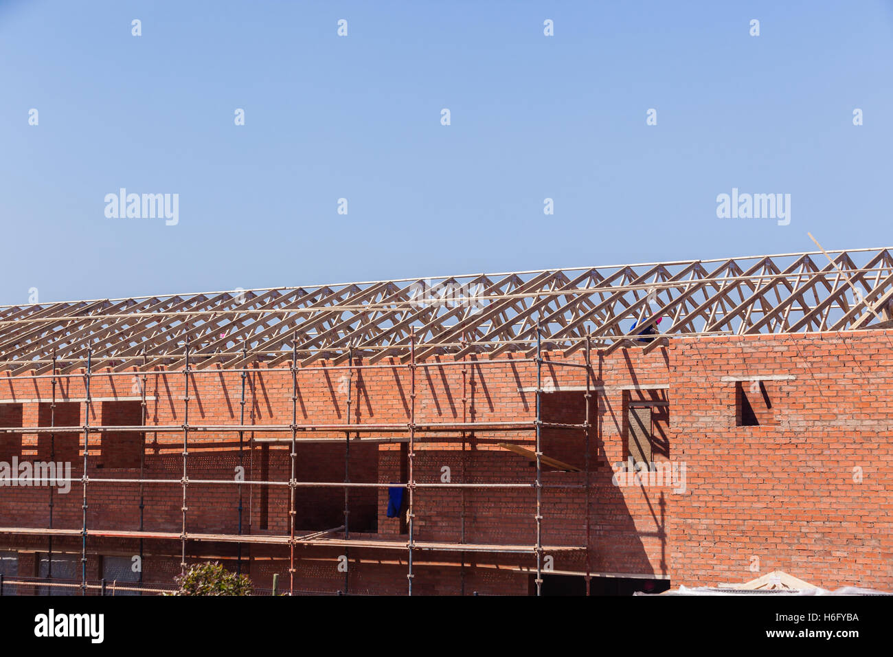 Building construction halfway photo progress of brick work roof ...