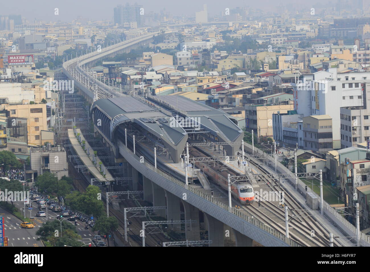 New train station in Taichung, Taiwan Stock Photo - Alamy