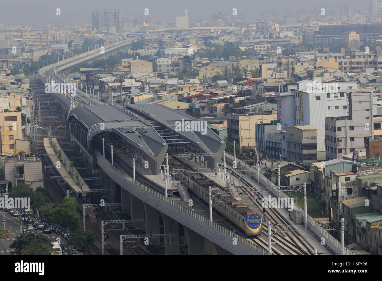 New train station in Taichung, Taiwan Stock Photo - Alamy