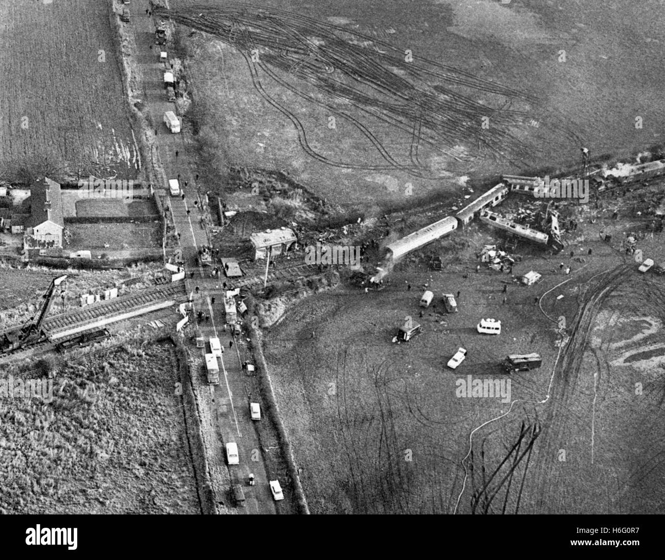 The scene of devastation after a Manchester-Euston express train was ...