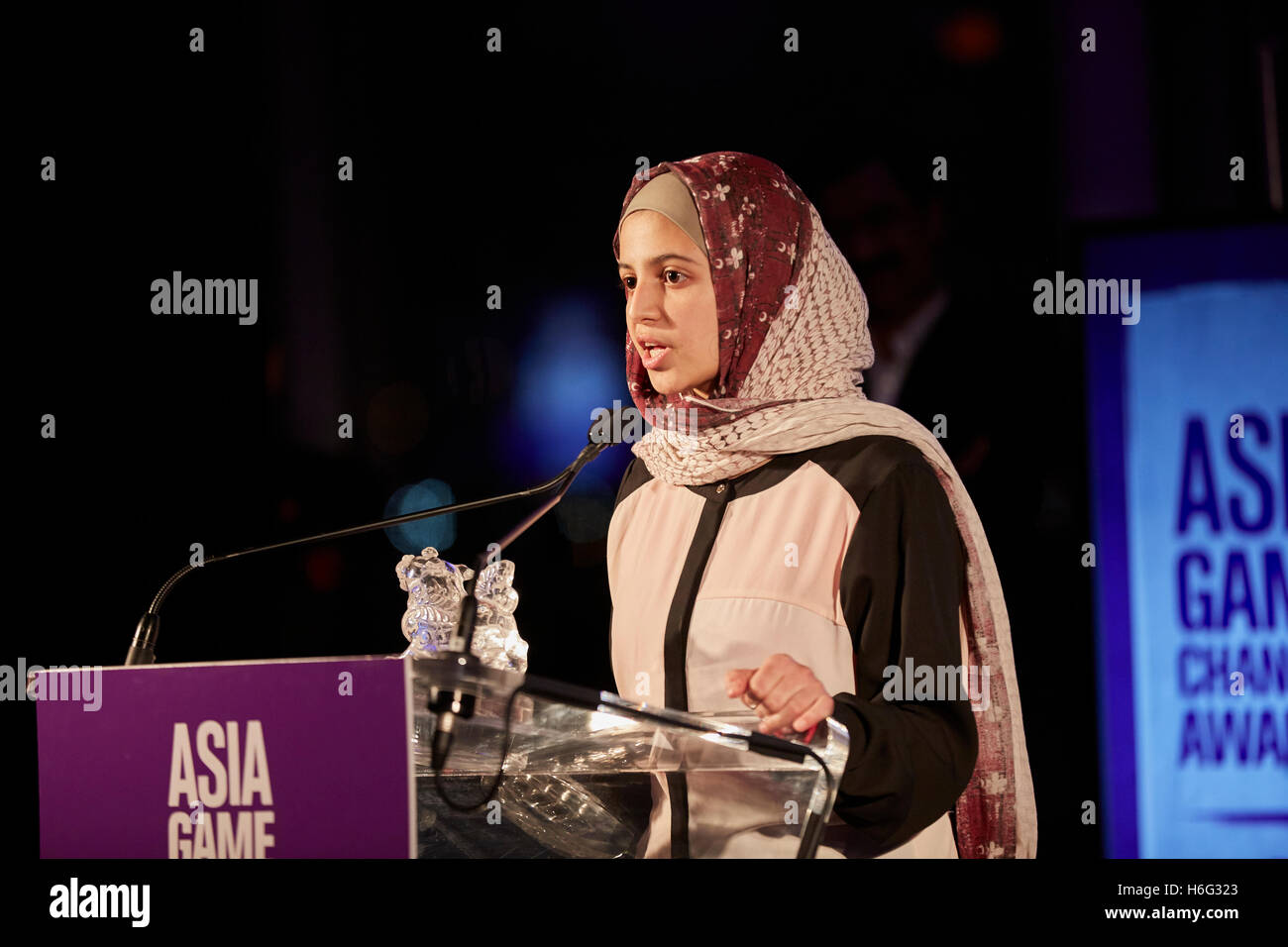 Muzoon Almellehan High Resolution Stock Photography and Images - Alamy