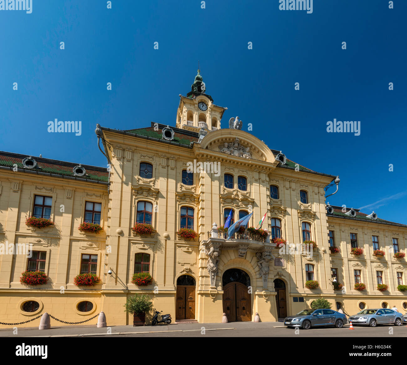 Hall plain hi-res stock photography and images - Alamy