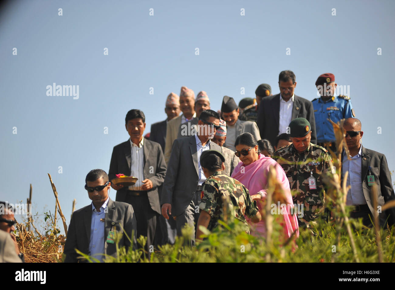 Sindhupalchowk, Nepal. 28th Oct, 2016. President Bidya Devi Bhandari ...