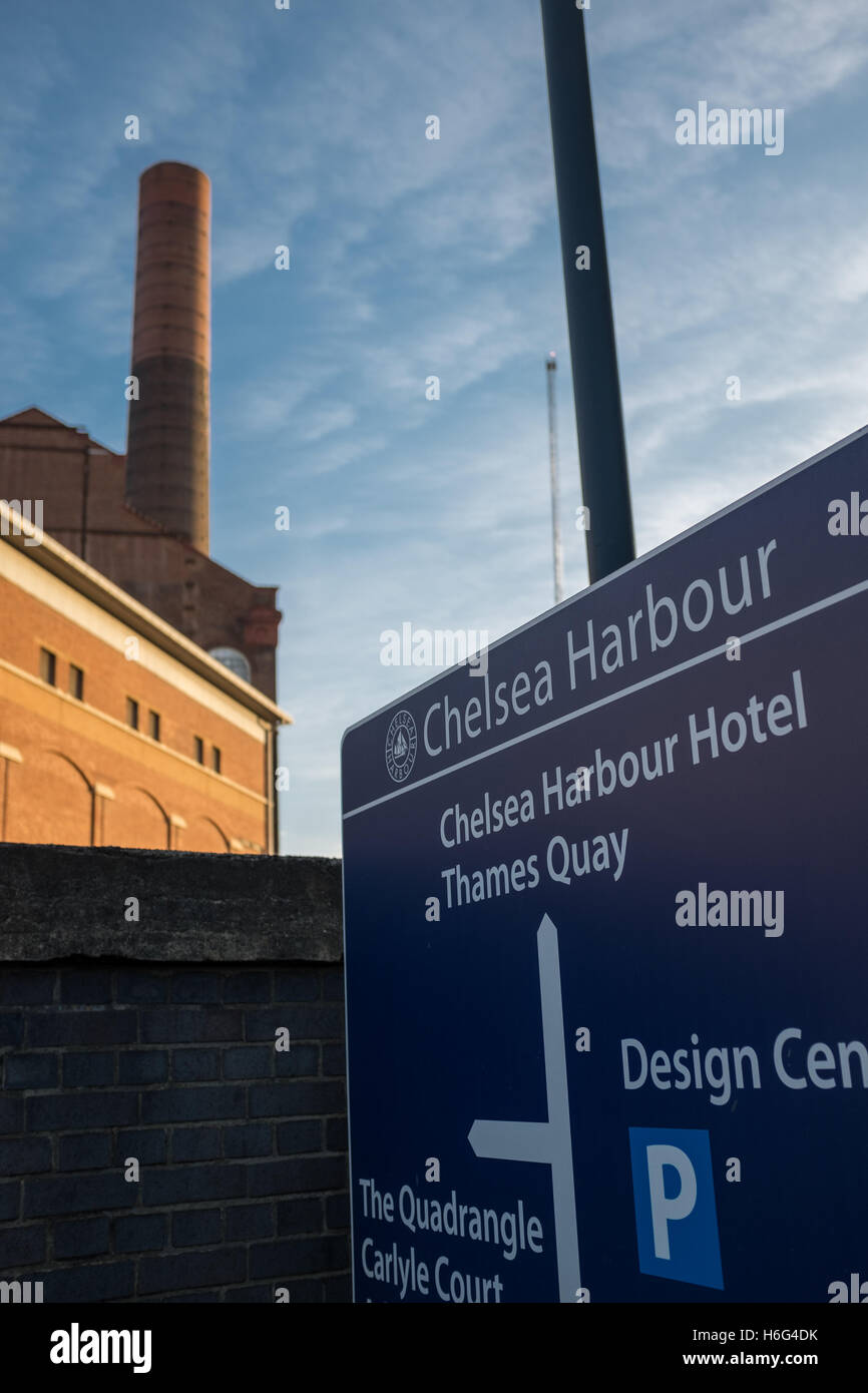 Harbour development hi-res stock photography and images - Alamy