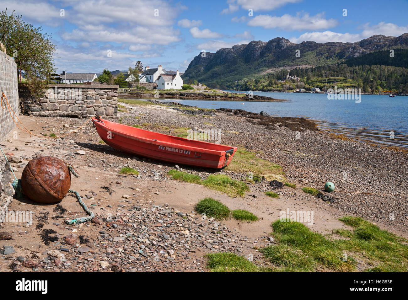 Loch Carron Boat High Resolution Stock Photography and Images - Alamy