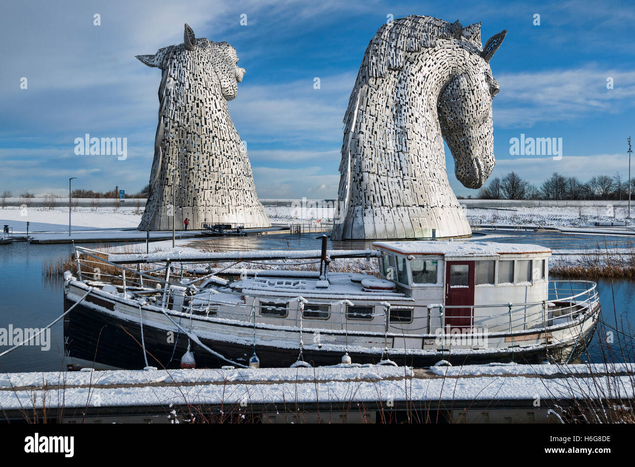 Kelpies in winter snow, Helix Park, Falkirk, Scotland, UK Stock Photo ...