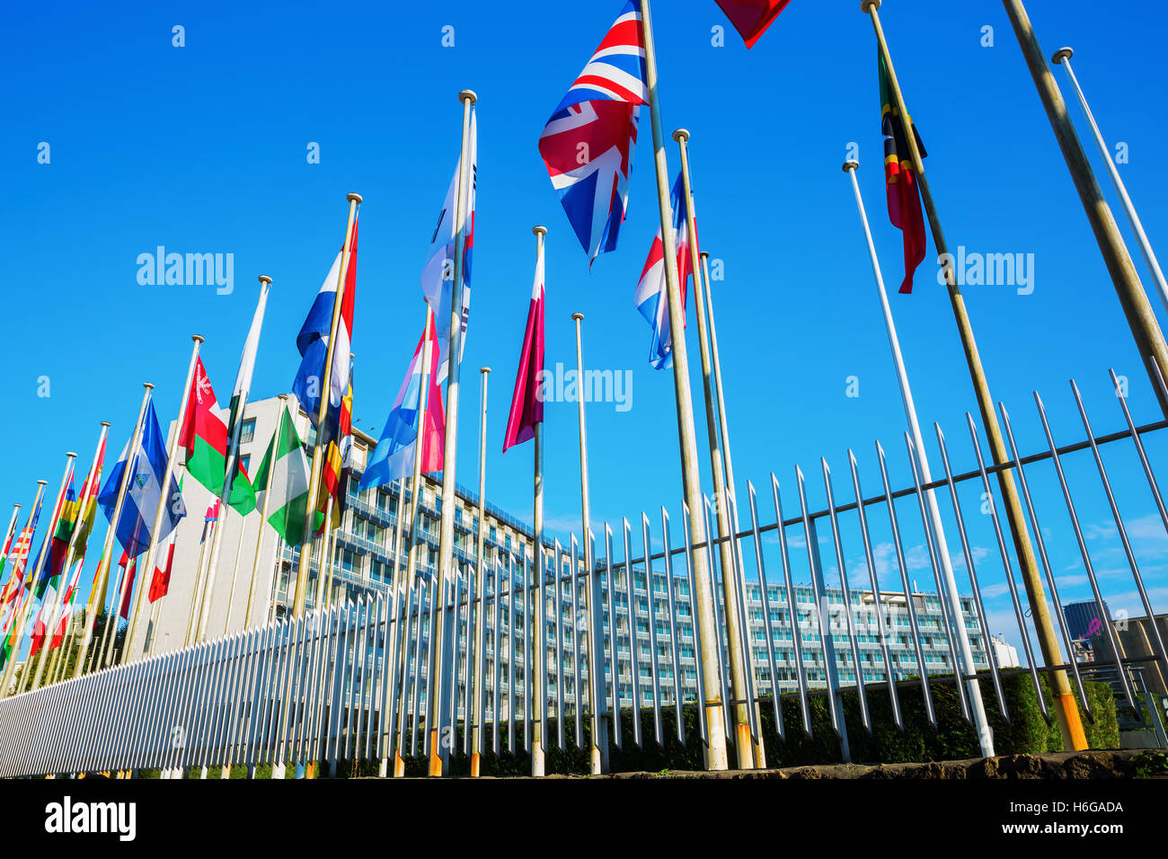 Unesco headquarters paris building hi-res stock photography and images ...