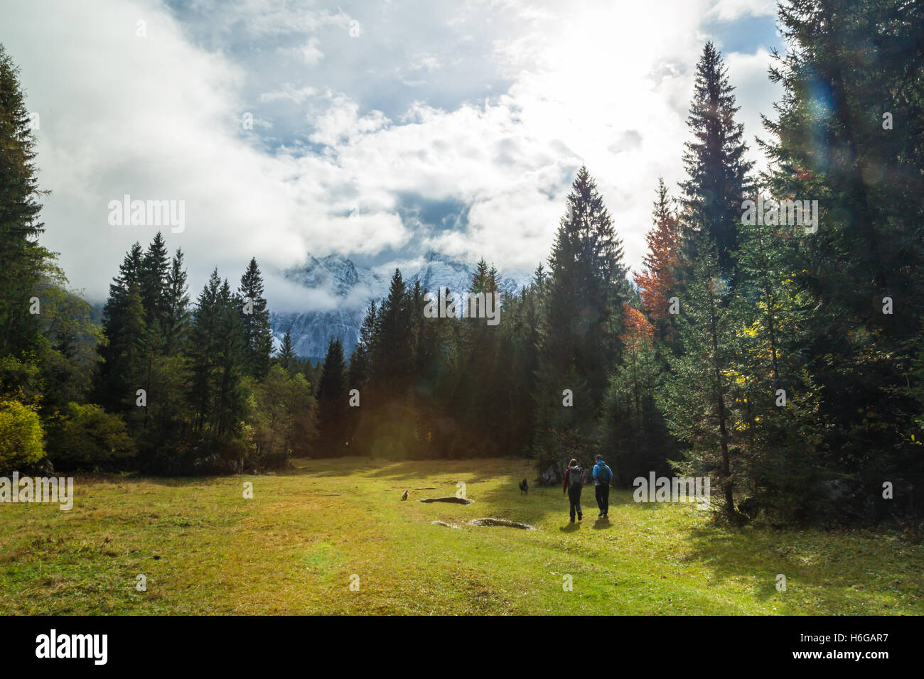 Sunset hill two girls hi-res stock photography and images - Alamy