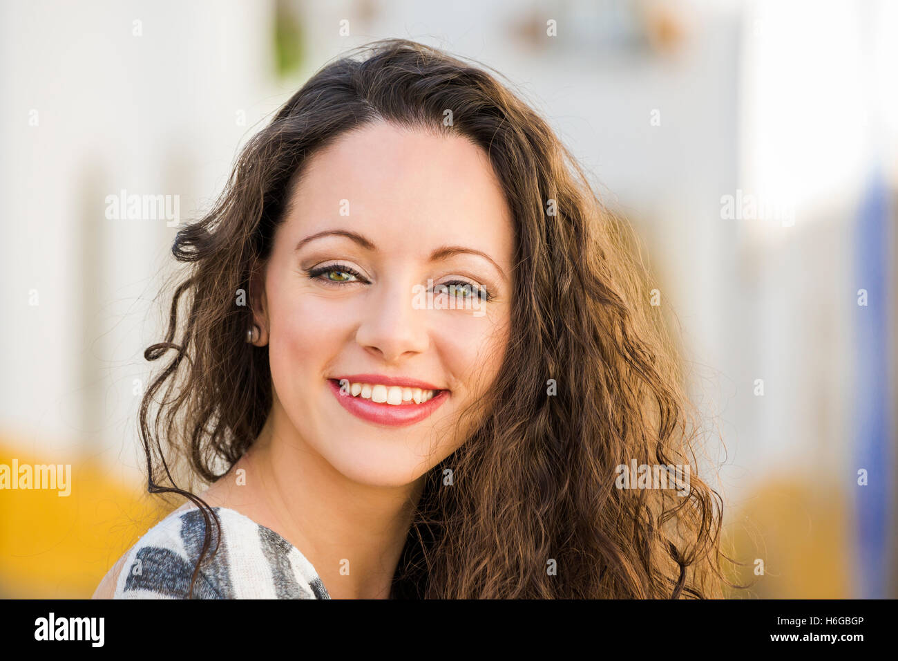 Outdoor portrait of a beautiful and fresh young woman Stock Photo - Alamy