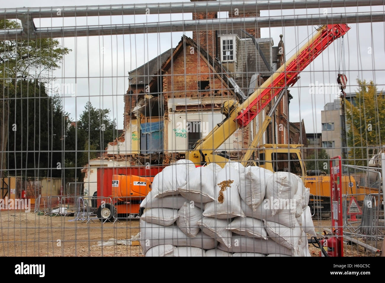 Construction site in North Oxford showing old building due for ...