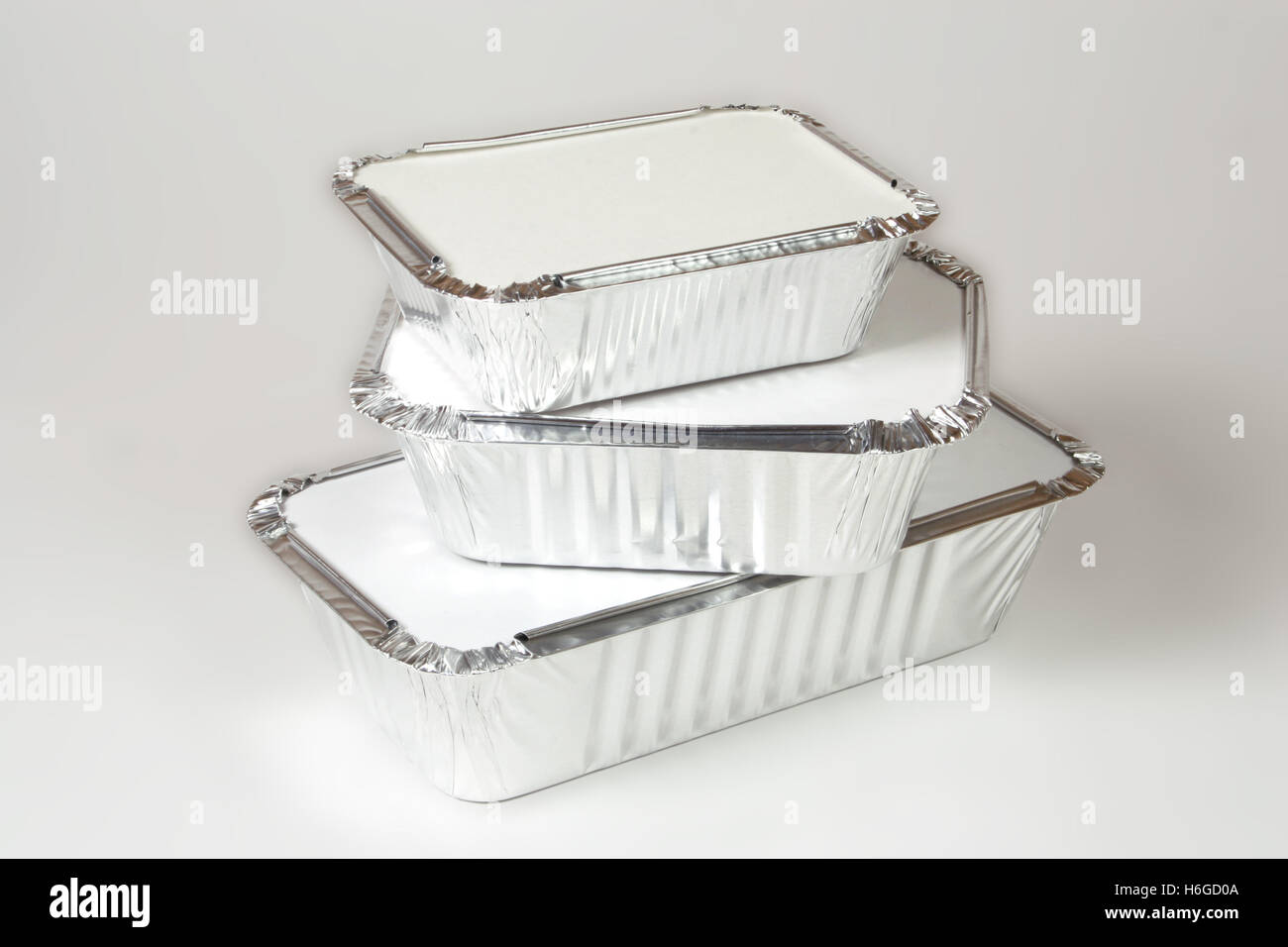 ALUMINIUM FOIL TAKEAWAY FOOD CONTAINERS Stock Photo - Alamy ALUMINIUM FOIL TAKEAWAY FOOD CONTAINERS Stock Photo - Alamy