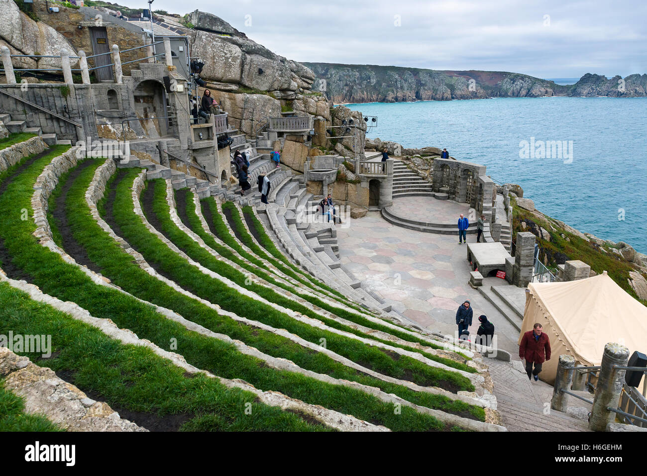 Outdoor Theatre Cornwall High Resolution Stock Photography and Images ...