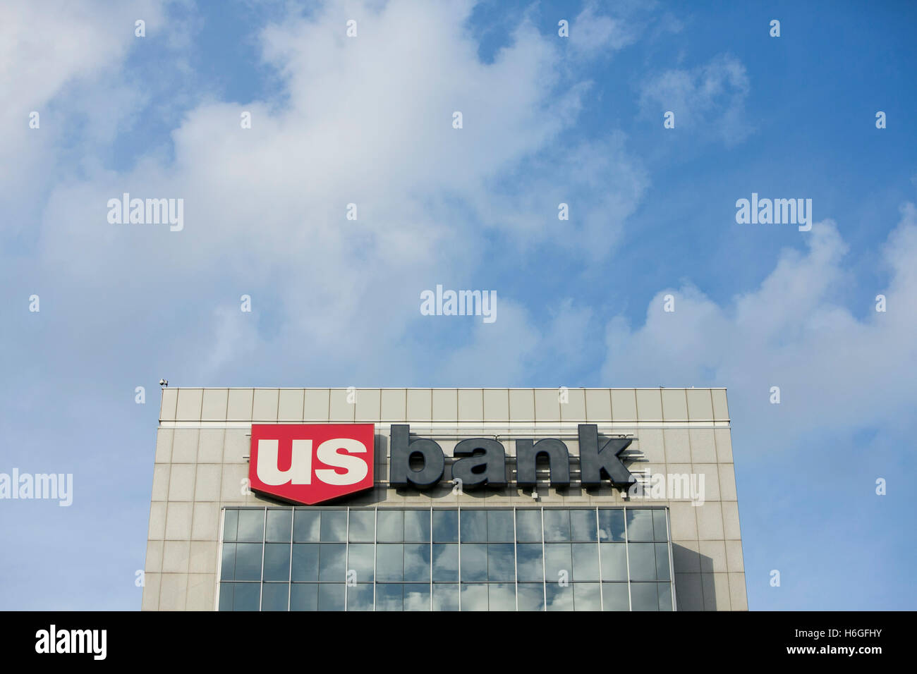 Us bank logo hi-res stock photography and images - Alamy