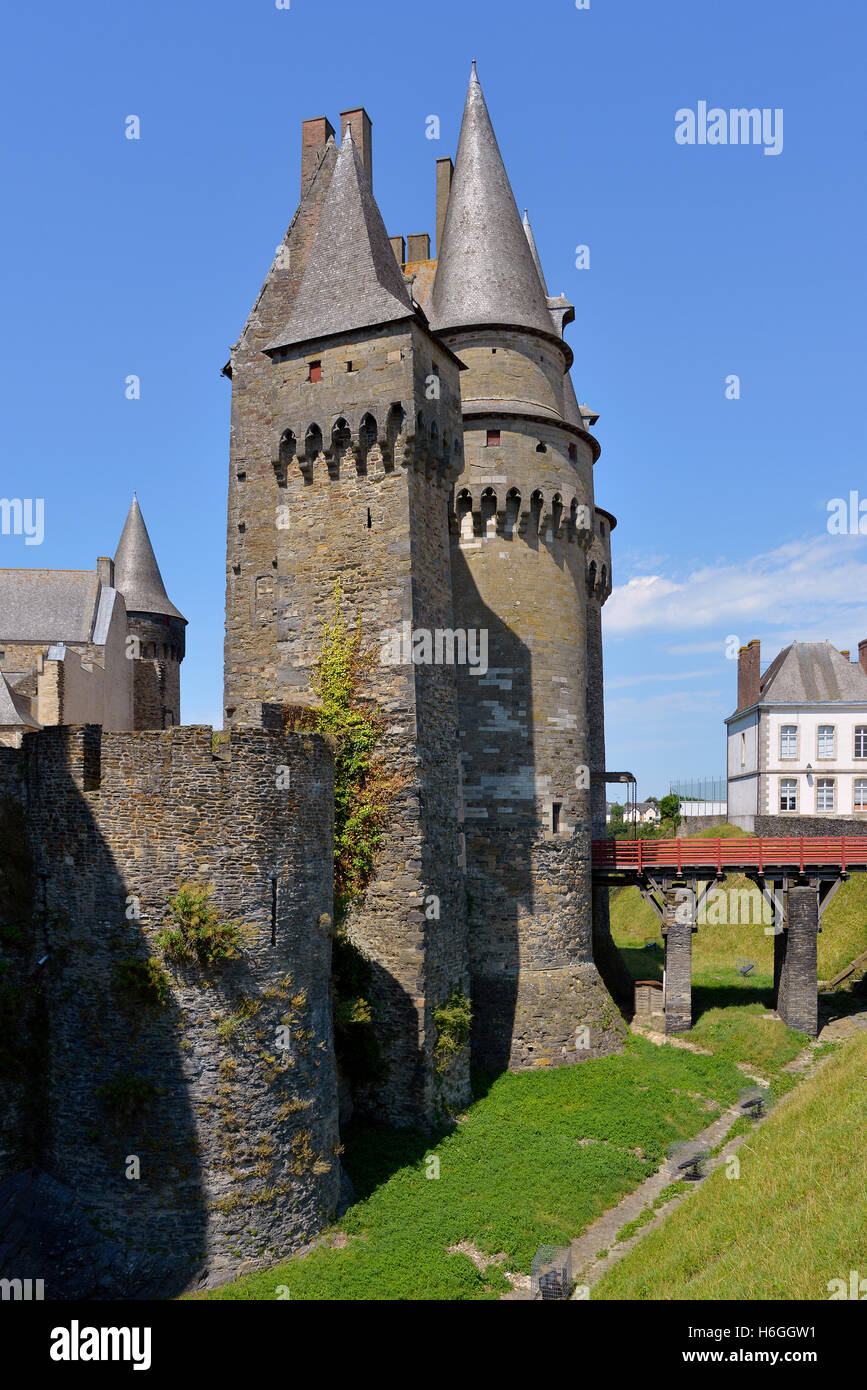 Vitre castle vitre brittany france hi-res stock photography and images ...