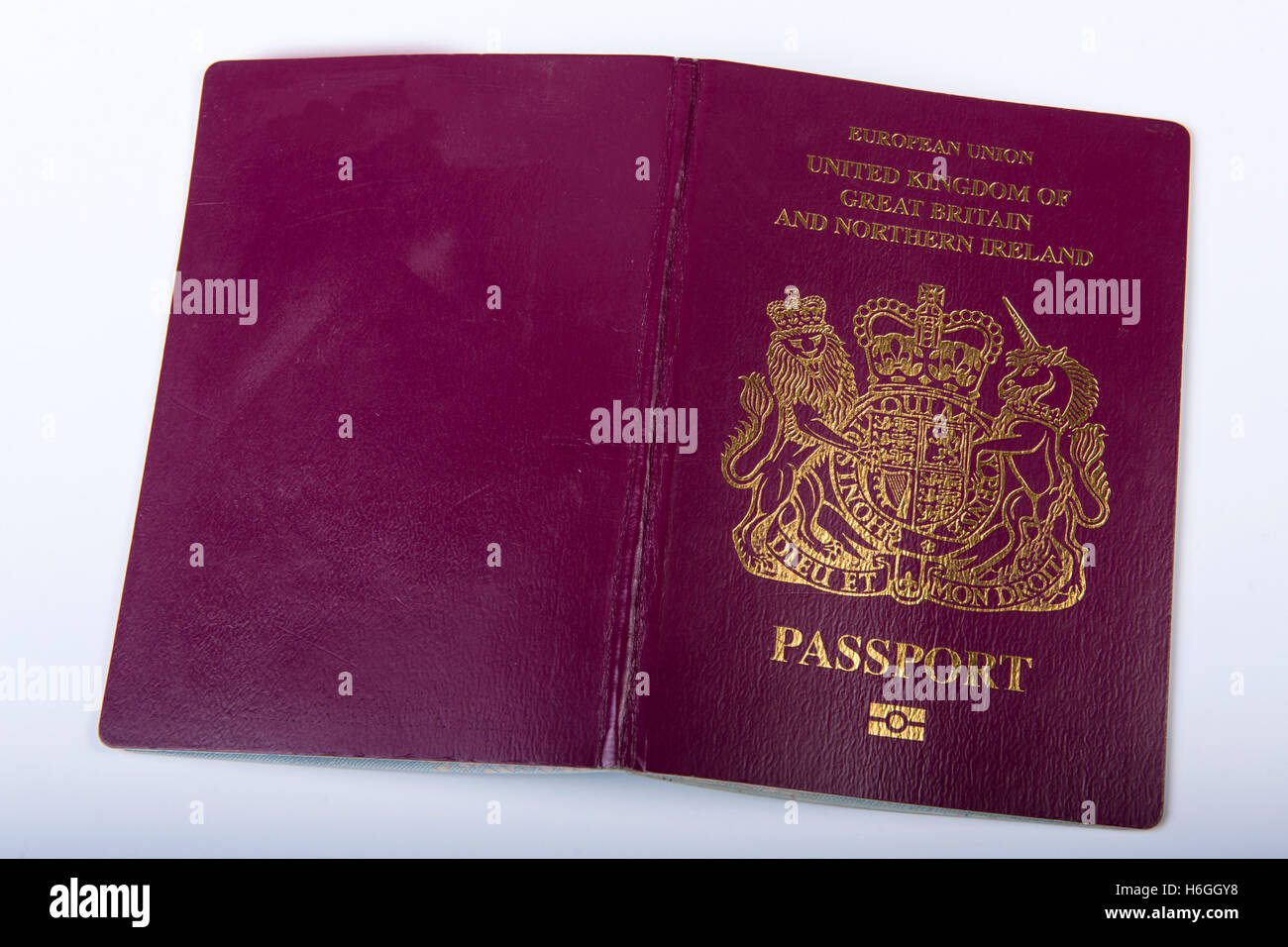 English passport hi-res stock photography and images - Alamy