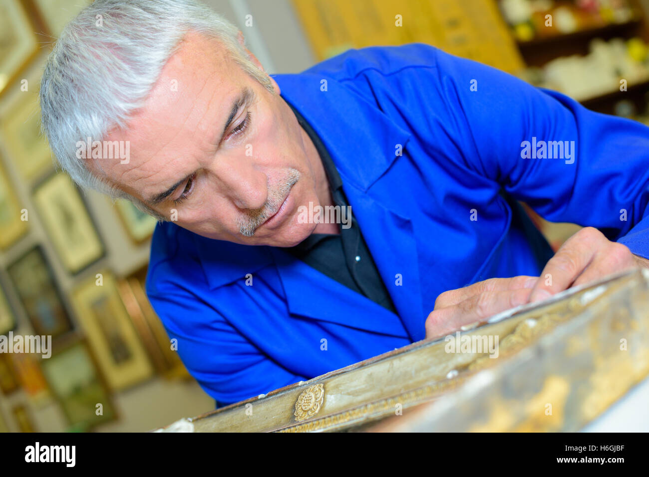 Precision framing hi-res stock photography and images - Alamy