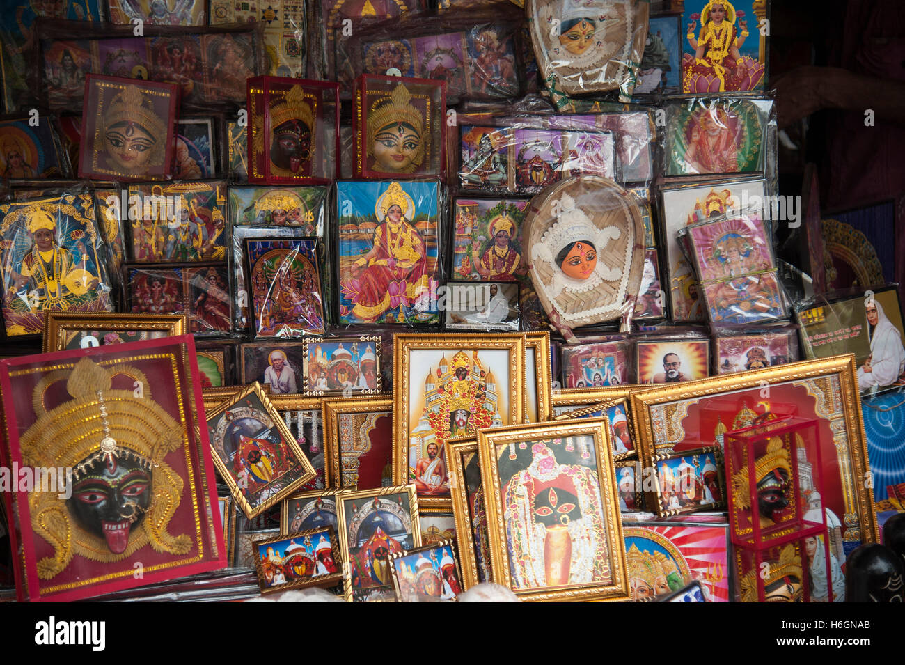 market of Hindu devotional Puja items, at Kali temple kali ghat Kolkata ...