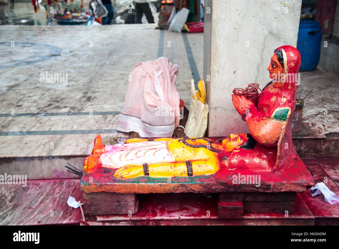 idol of Goddess Sati Mata Savitri and Satyavan at Kali ghat Kolkata ...