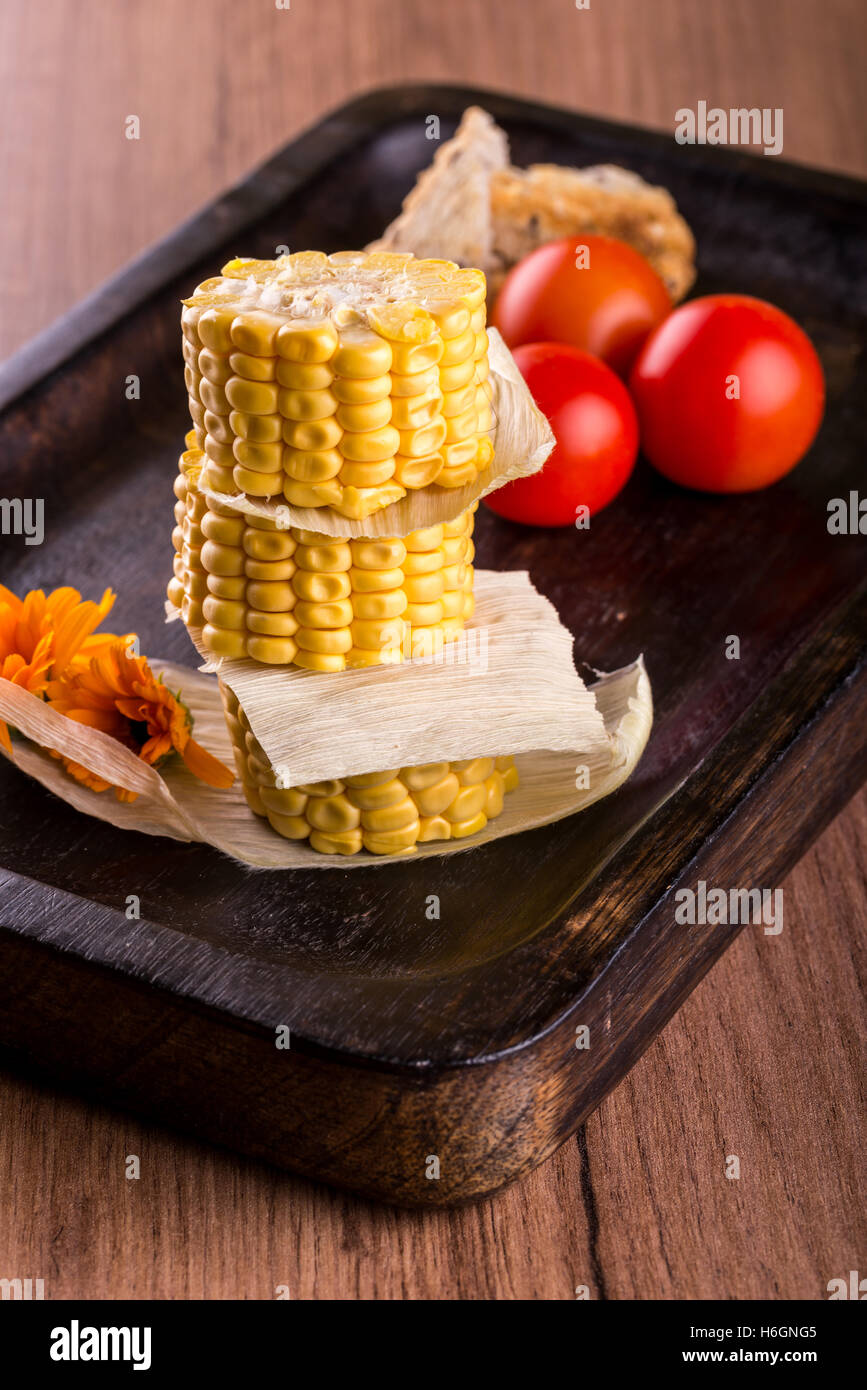 Corn husk stack hi-res stock photography and images - Alamy
