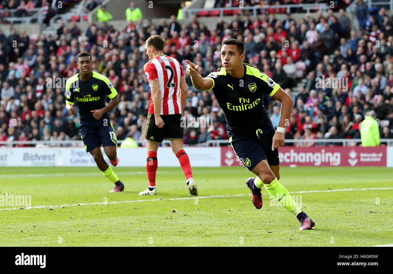 Arsenal's Alexis Sanchez celebrates scoring his side's first goal of ...