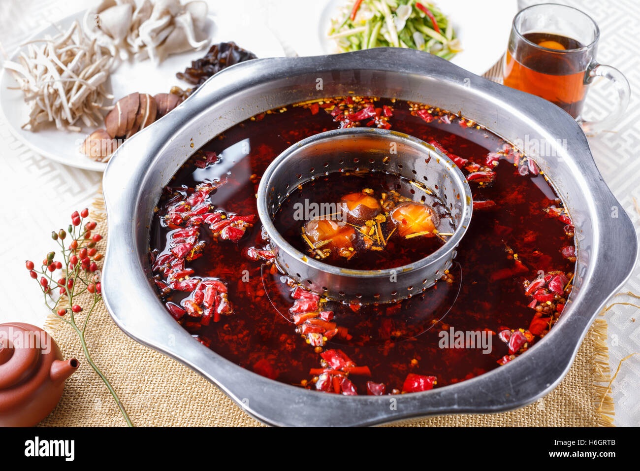 Vegetable dish, Chinese cooking Stock Photo - Alamy