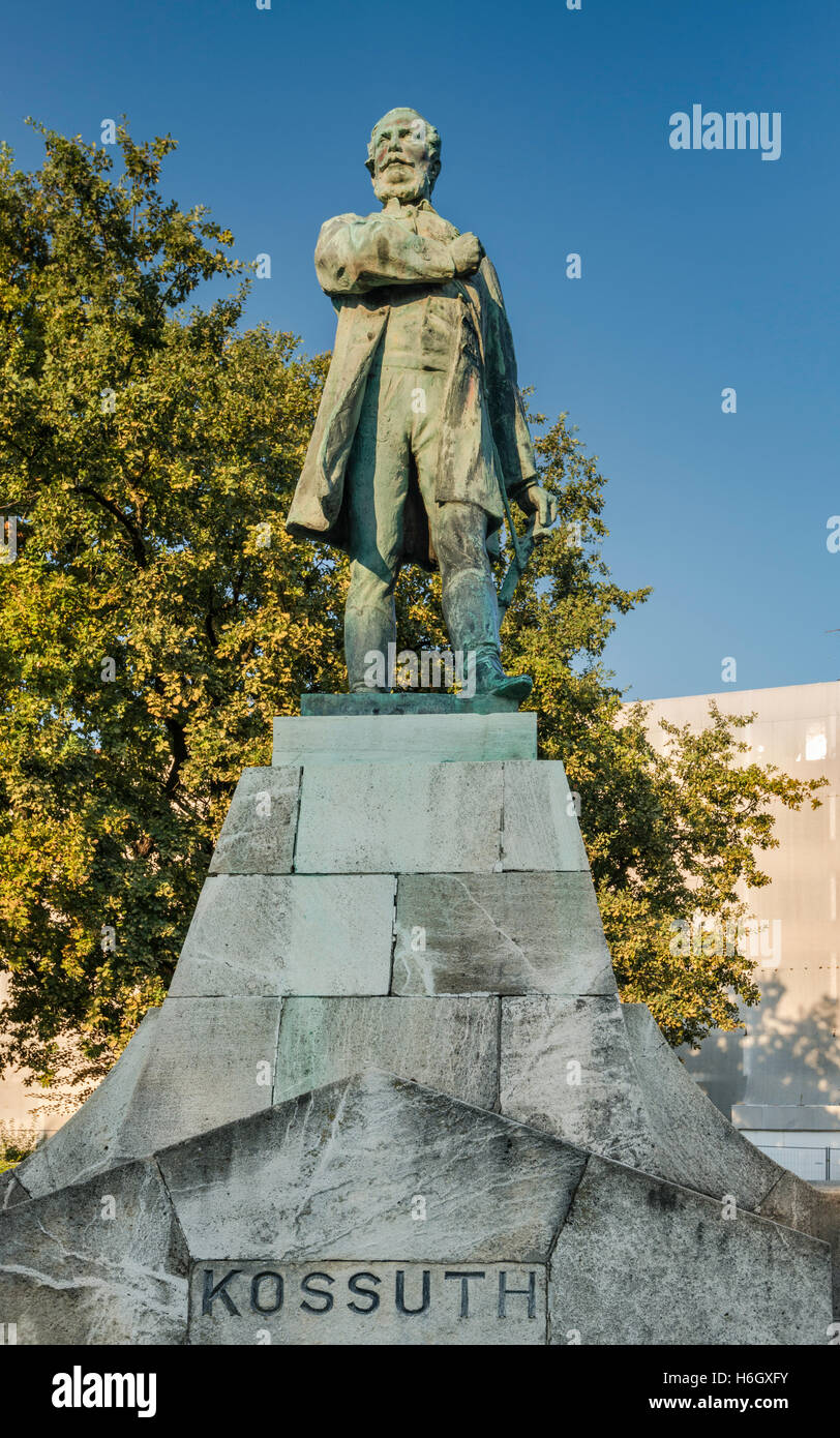 Lajos Kossuth statue in Bekescsaba, Hungary Stock Photo - Alamy