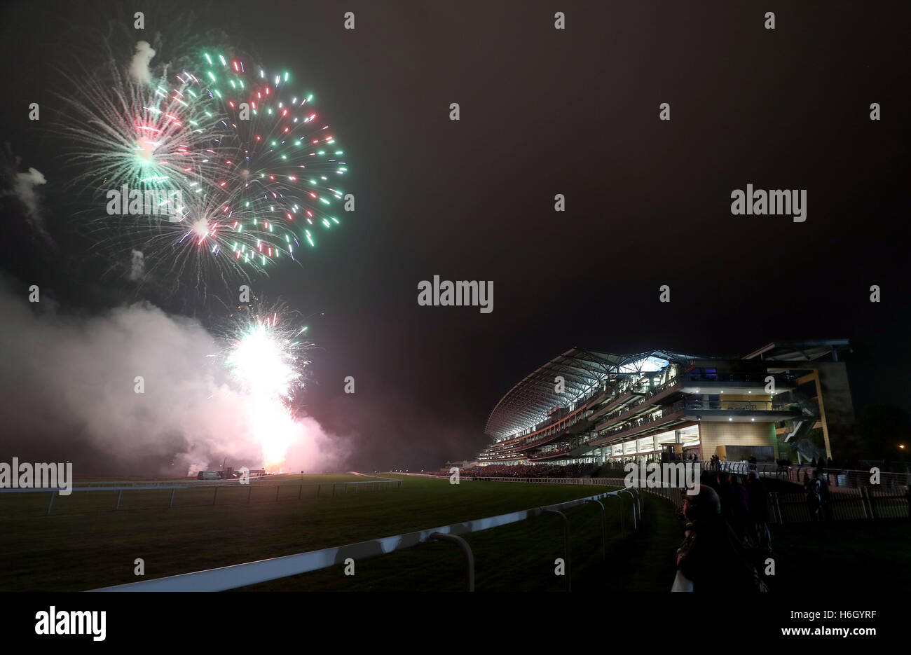 Fireworks ascot hi-res stock photography and images - Alamy
