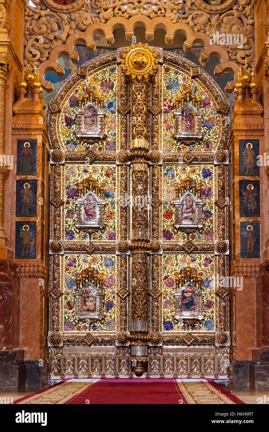 Historic iconostasis hi-res stock photography and images - Alamy