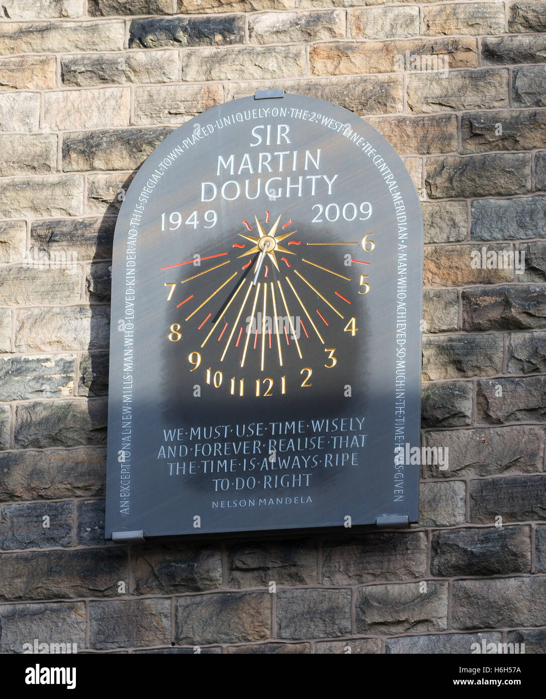 Sir Martin Doughty commemorative memorial sundial, New Mills ...