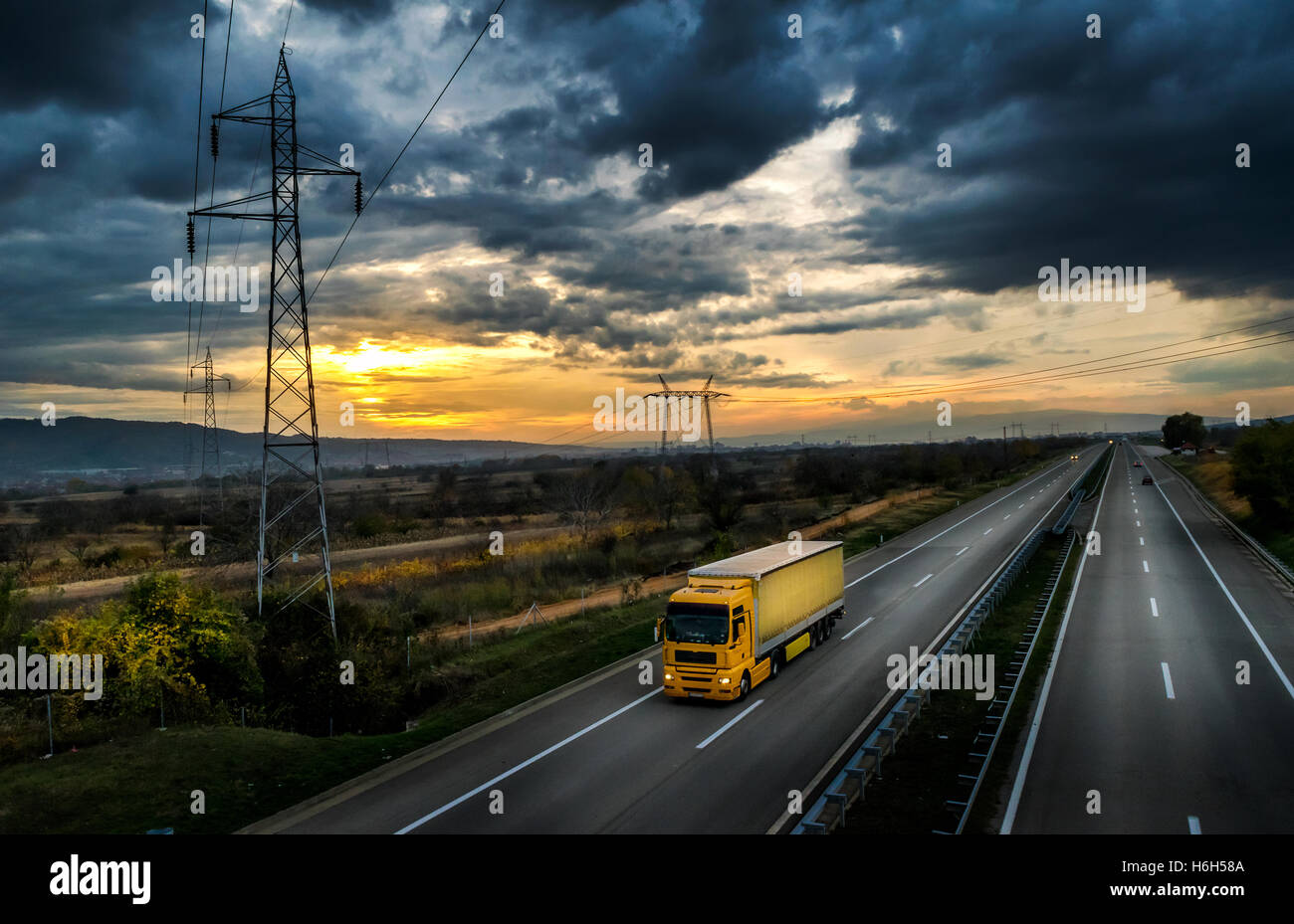 Lorry sun highway hi-res stock photography and images - Alamy