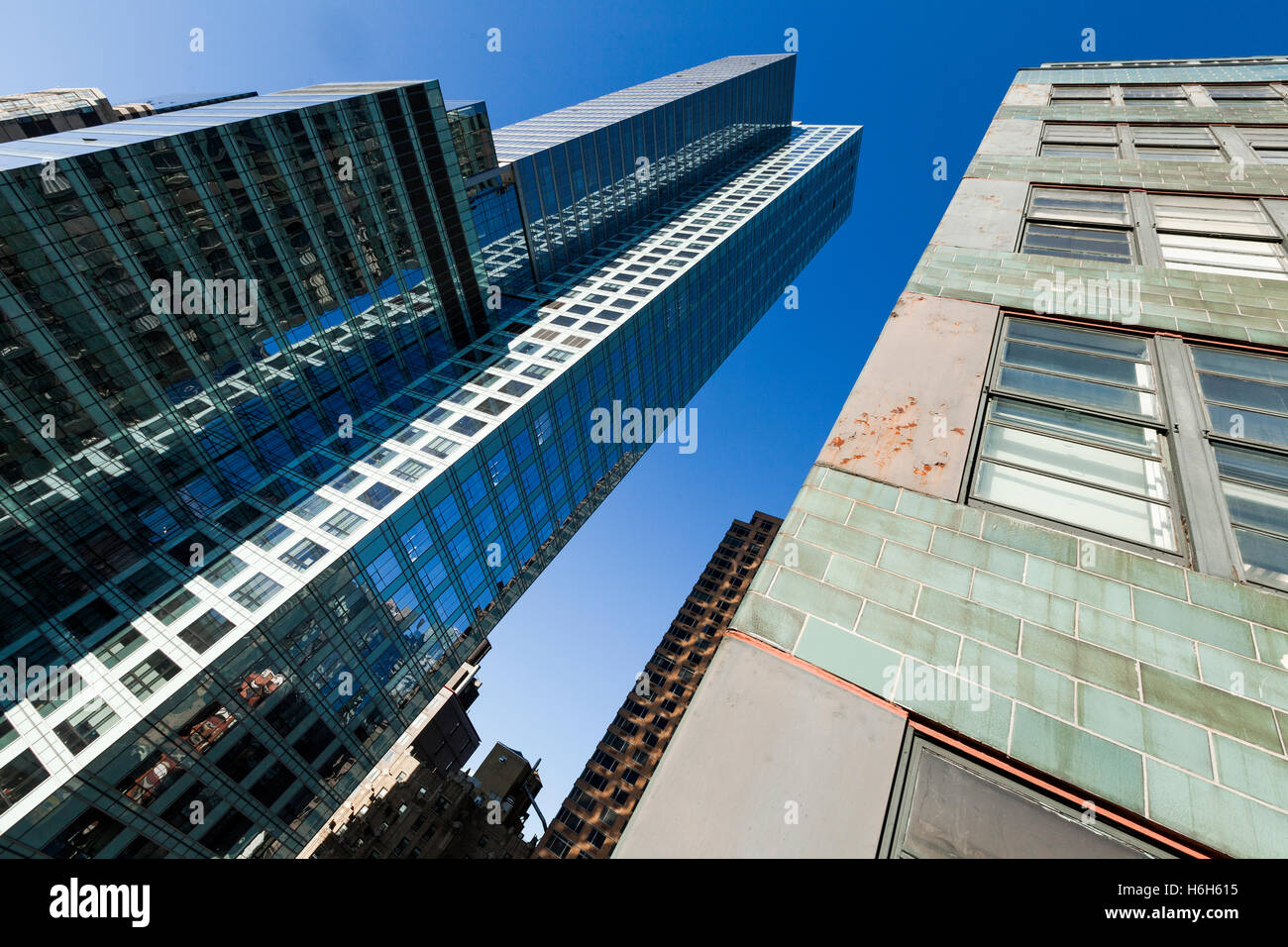 Low & wide angle view of skyscrapers in midtown Manhattan, New-York ...